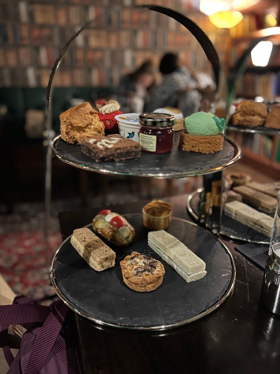 Sherlock Holmes Afternoon Tea – London – Go everywhere, Do everything